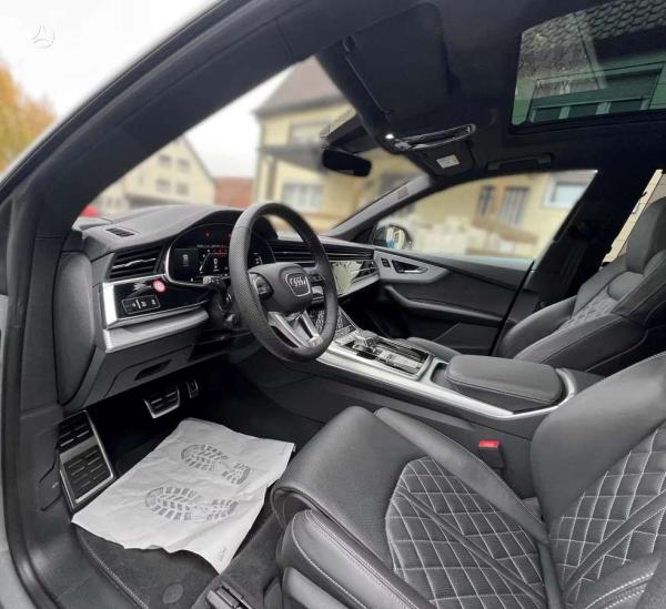 Grey Audi Q8 2024 in Vilnius, with an engine capacity of 2.97 L and mileage of 15 thousand km for 94500 €, photo 6 on AUTOMOTO.COM.LV