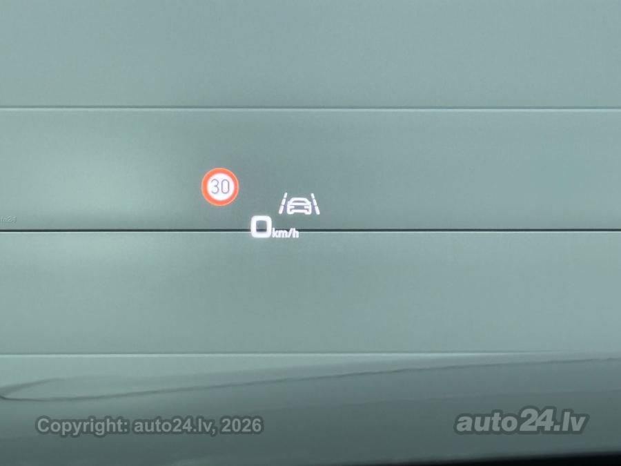 Серый Ауди Q8 2024 в Таллин, объемом двигателя 3.00 л и пробегом 65 тыс. км за 74500 €, фото 28 на AUTOMOTO.COM.LV