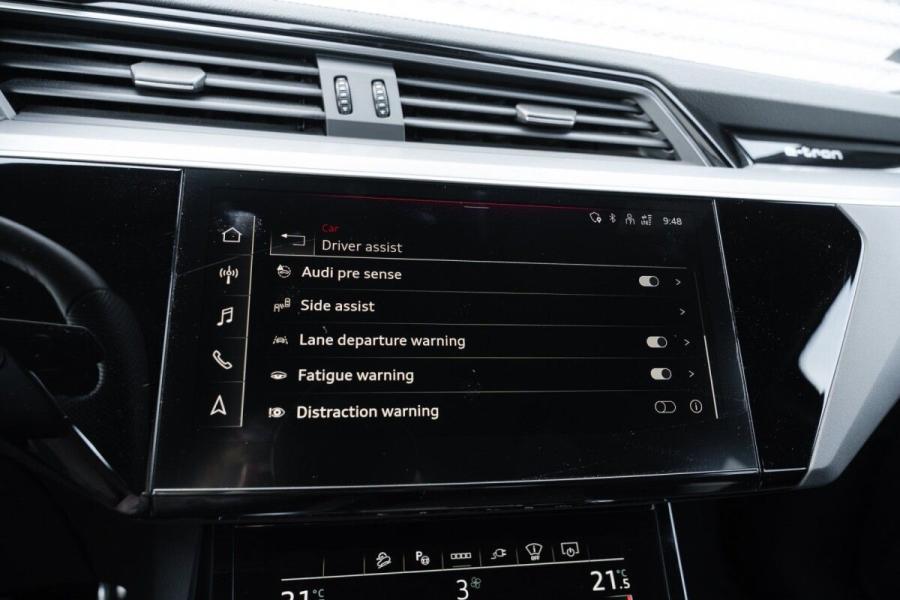Pelēks Audi Q8 2024 Mārupe, ar dzinēja tilpumu 0.00 L un nobraukumu 73 tūkst. km par 64100 €, foto 28 vietnē AUTOMOTO.COM.LV