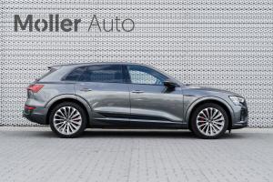 Grey Audi Q8 2024 in Marupe, with an engine capacity of 0.00 L and mileage of 55 thousand km for 59900 €, photo 6 on AUTOMOTO.COM.LV