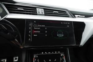 Grey Audi Q8 2024 in Marupe, with an engine capacity of 0.00 L and mileage of 55 thousand km for 59900 €, photo 28 on AUTOMOTO.COM.LV
