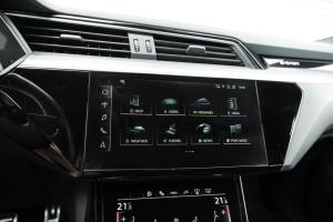 Grey Audi Q8 2024 in Marupe, with an engine capacity of 0.00 L and mileage of 55 thousand km for 59900 €, photo 31 on AUTOMOTO.COM.LV
