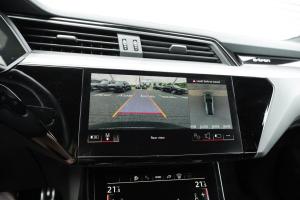 Grey Audi Q8 2024 in Marupe, with an engine capacity of 0.00 L and mileage of 55 thousand km for 59900 €, photo 32 on AUTOMOTO.COM.LV