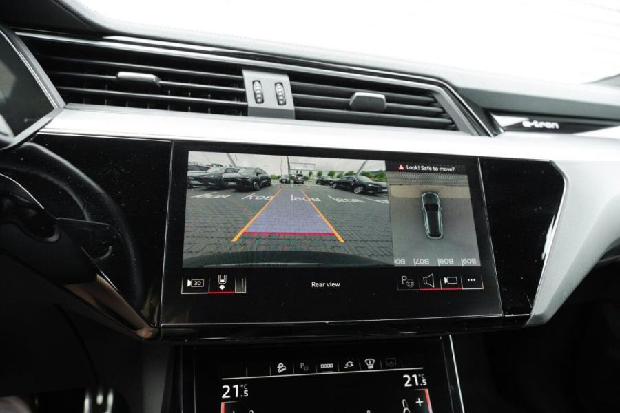 Grey Audi Q8 2024 in Marupe, with an engine capacity of 0.00 L and mileage of 55 thousand km for 59900 €, photo 32 on AUTOMOTO.COM.LV