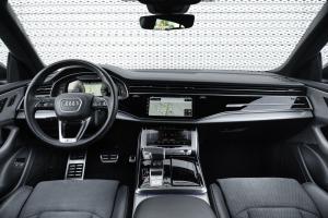 Pelēks Audi Q8 2024 Mārupe, ar dzinēja tilpumu 3.00 L un nobraukumu 85 tūkst. km par 64900 €, foto 7 vietnē AUTOMOTO.COM.LV