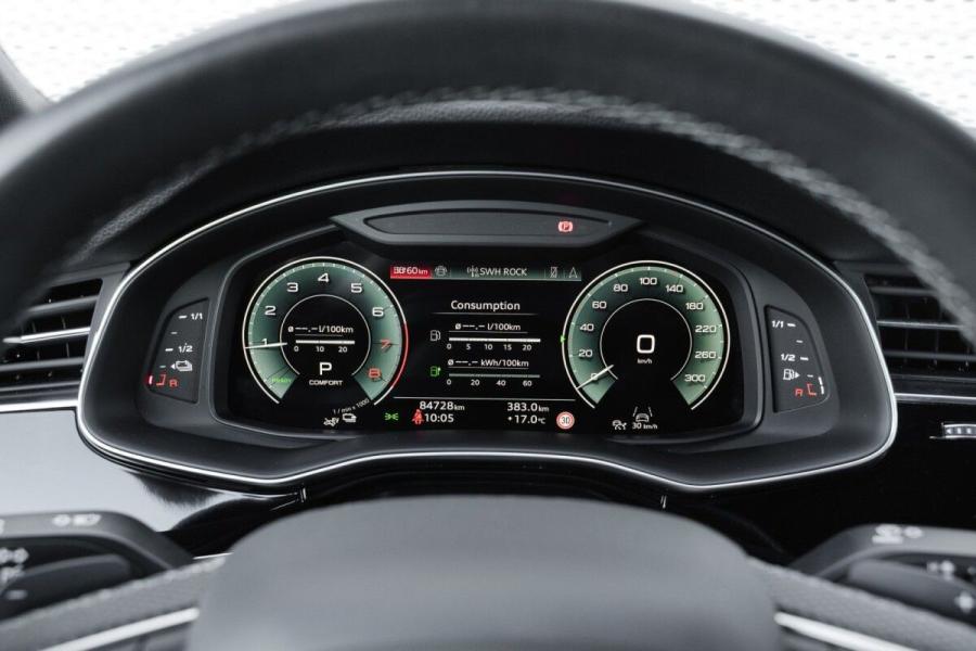 Pelēks Audi Q8 2024 Mārupe, ar dzinēja tilpumu 3.00 L un nobraukumu 85 tūkst. km par 64900 €, foto 18 vietnē AUTOMOTO.COM.LV