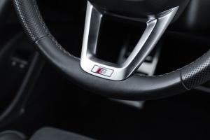 Pelēks Audi Q8 2024 Mārupe, ar dzinēja tilpumu 3.00 L un nobraukumu 85 tūkst. km par 64900 €, foto 21 vietnē AUTOMOTO.COM.LV