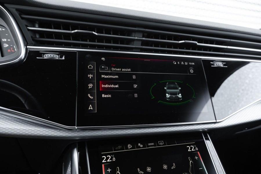 Pelēks Audi Q8 2024 Mārupe, ar dzinēja tilpumu 3.00 L un nobraukumu 85 tūkst. km par 64900 €, foto 26 vietnē AUTOMOTO.COM.LV