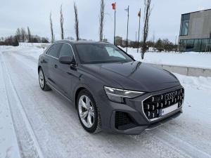 Pelēks Audi Q8 2025 Klaipėda, ar dzinēja tilpumu 2.97 L un nobraukumu 9 tūkst. km par 77900 €, foto 3 vietnē AUTOMOTO.COM.LV