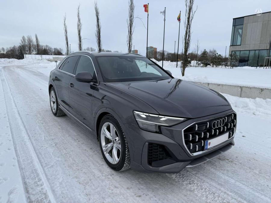Pelēks Audi Q8 2025 Klaipėda, ar dzinēja tilpumu 2.97 L un nobraukumu 9 tūkst. km par 77900 €, foto 3 vietnē AUTOMOTO.COM.LV
