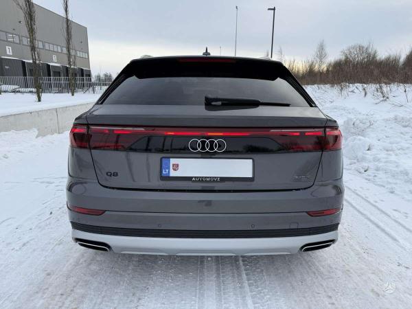 Pelēks Audi Q8 2025 Klaipėda, ar dzinēja tilpumu 2.97 L un nobraukumu 9 tūkst. km par 77900 €, foto 6 vietnē AUTOMOTO.COM.LV