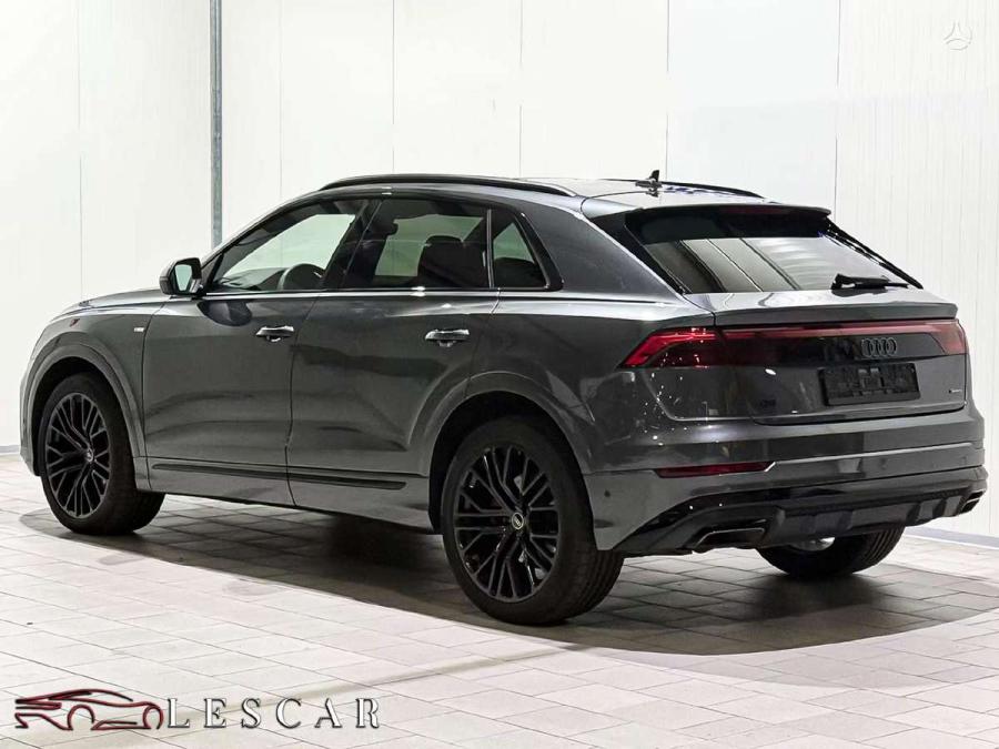 Pelēks Audi Q8 2025 Viļņa, ar dzinēja tilpumu 2.97 L un nobraukumu 14 tūkst. km par 89000 €, foto 2 vietnē AUTOMOTO.COM.LV