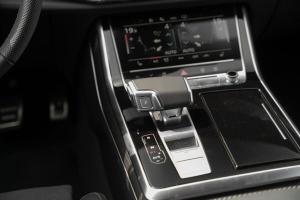 Серый Ауди Q8 2025 в Вильнюс, объемом двигателя 3.00 л и пробегом 1 тыс. км за 88900 €, фото 11 на AUTOMOTO.COM.LV