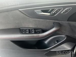 Pelēks Audi Q8 2025 Rīga, ar dzinēja tilpumu 4.00 L un nobraukumu 44 tūkst. km par 118990 €, foto 11 vietnē AUTOMOTO.COM.LV