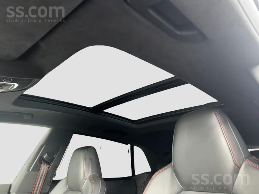 Pelēks Audi Q8 2025 Rīga, ar dzinēja tilpumu 4.00 L un nobraukumu 44 tūkst. km par 118990 €, foto 13 vietnē AUTOMOTO.COM.LV