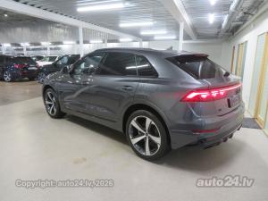 Pelēks Audi Q8 2026 Tallina, ar dzinēja tilpumu 3.00 L un nobraukumu 3 tūkst. km par 94000 €, foto 3 vietnē AUTOMOTO.COM.LV