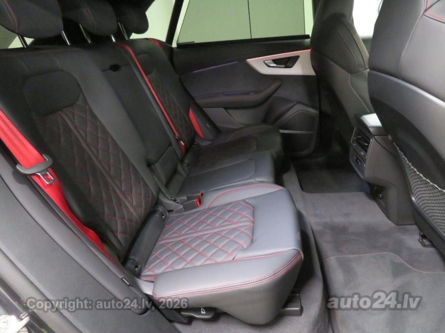 Pelēks Audi Q8 2026 Tallina, ar dzinēja tilpumu 3.00 L un nobraukumu 3 tūkst. km par 94000 €, foto 6 vietnē AUTOMOTO.COM.LV