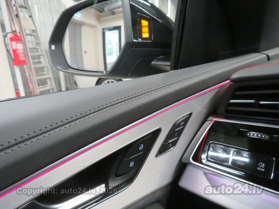 Pelēks Audi Q8 2026 Tallina, ar dzinēja tilpumu 3.00 L un nobraukumu 3 tūkst. km par 94000 €, foto 11 vietnē AUTOMOTO.COM.LV