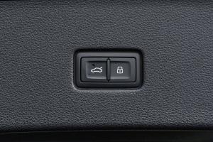 Серый Ауди Q8 2026 в Марупе, объемом двигателя 3.00 л и пробегом 1 тыс. км за 84900 €, фото 37 на AUTOMOTO.COM.LV