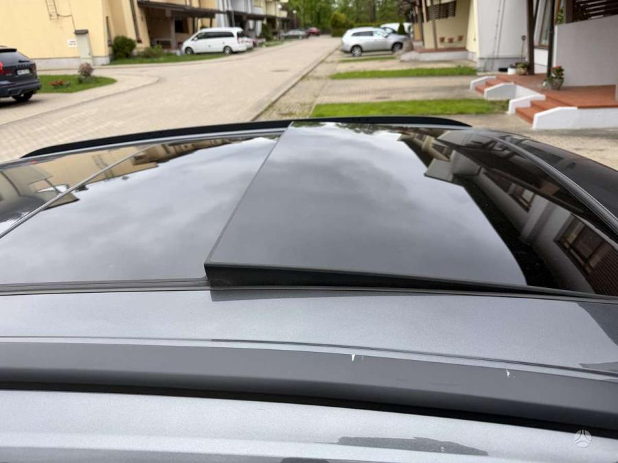 Grey Audi Q8 2019 in Vilnius, with an engine capacity of 2.97 L and mileage of 275 thousand km for 34000 €, photo 12 on AUTOMOTO.COM.LV