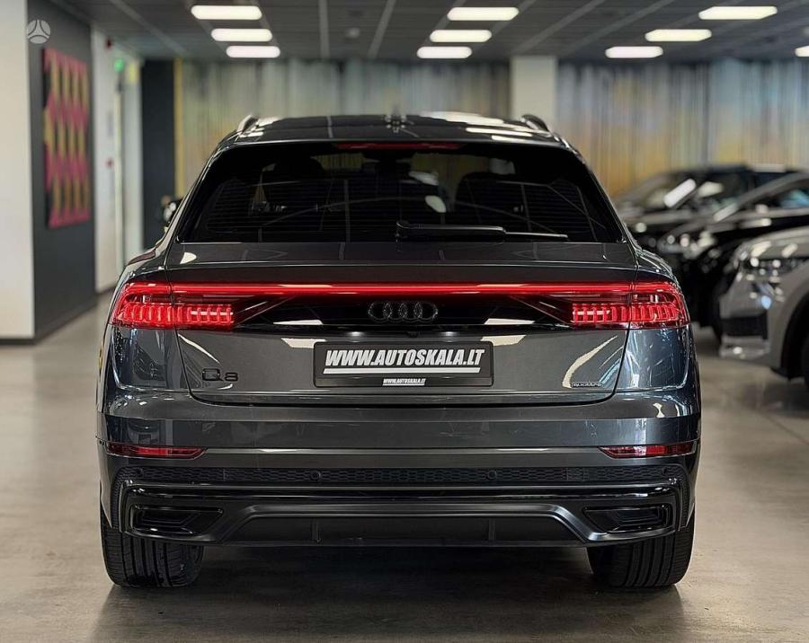 Pelēks Audi Q8 2022 Klaipėda, ar dzinēja tilpumu 3.00 L un nobraukumu 135 tūkst. km par 52950 €, foto 13 vietnē AUTOMOTO.COM.LV