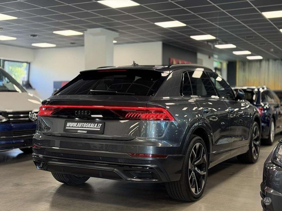 Pelēks Audi Q8 2022 Klaipėda, ar dzinēja tilpumu 3.00 L un nobraukumu 135 tūkst. km par 52950 €, foto 16 vietnē AUTOMOTO.COM.LV