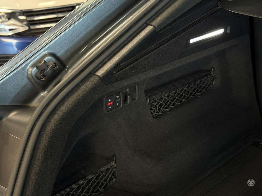 Pelēks Audi Q8 2022 Klaipėda, ar dzinēja tilpumu 3.00 L un nobraukumu 135 tūkst. km par 52950 €, foto 18 vietnē AUTOMOTO.COM.LV
