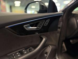 Pelēks Audi Q8 2022 Klaipėda, ar dzinēja tilpumu 3.00 L un nobraukumu 135 tūkst. km par 52950 €, foto 26 vietnē AUTOMOTO.COM.LV
