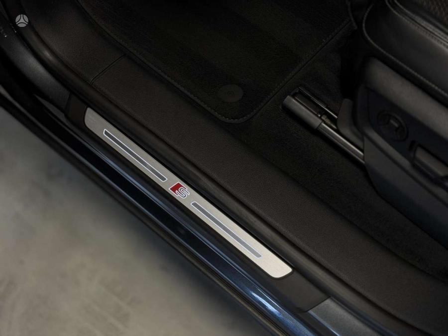 Pelēks Audi Q8 2022 Klaipėda, ar dzinēja tilpumu 3.00 L un nobraukumu 135 tūkst. km par 52950 €, foto 30 vietnē AUTOMOTO.COM.LV