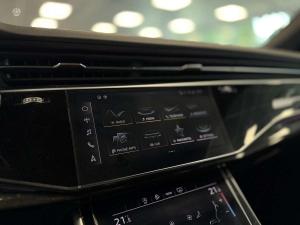 Pelēks Audi Q8 2022 Klaipėda, ar dzinēja tilpumu 3.00 L un nobraukumu 135 tūkst. km par 52950 €, foto 33 vietnē AUTOMOTO.COM.LV