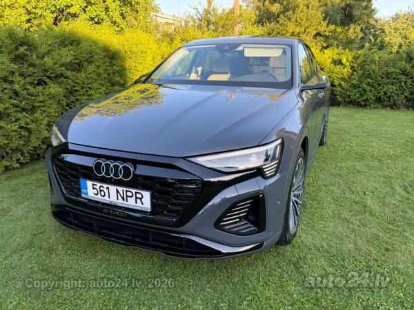 Pelēks Audi Q8 2023 Tallina, ar dzinēja tilpumu 0.00 L un nobraukumu 40 tūkst. km par 49000 €, foto 1 vietnē AUTOMOTO.COM.LV