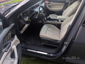 Pelēks Audi Q8 2023 Tallina, ar dzinēja tilpumu 0.00 L un nobraukumu 40 tūkst. km par 49000 €, foto 8 vietnē AUTOMOTO.COM.LV