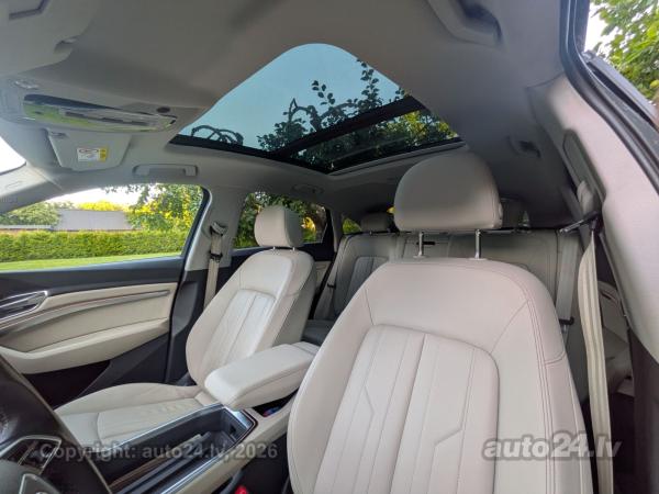 Pelēks Audi Q8 2023 Tallina, ar dzinēja tilpumu 0.00 L un nobraukumu 40 tūkst. km par 49000 €, foto 11 vietnē AUTOMOTO.COM.LV