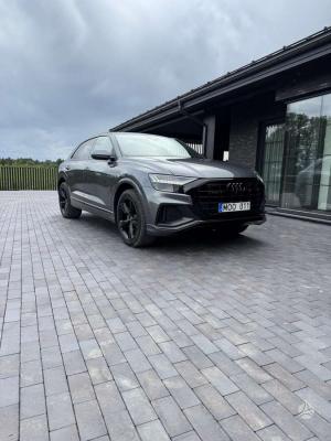 Grey Audi Q8 2021 in Birzai, with an engine capacity of 3.00 L and mileage of 118 thousand km for 42000 €, photo 7 on AUTOMOTO.COM.LV