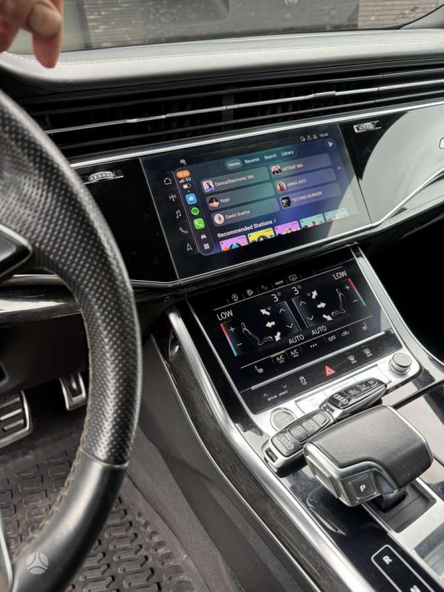 Grey Audi Q8 2021 in Birzai, with an engine capacity of 3.00 L and mileage of 118 thousand km for 42000 €, photo 20 on AUTOMOTO.COM.LV