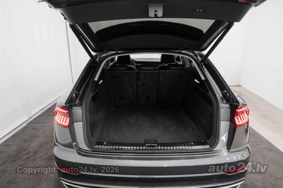Pelēks Audi Q8 2019 Tallina, ar dzinēja tilpumu 3.00 L un nobraukumu 109 tūkst. km par 46900 €, foto 17 vietnē AUTOMOTO.COM.LV