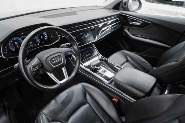 Pelēks Audi Q8 2019 Tallina, ar dzinēja tilpumu 3.00 L un nobraukumu 109 tūkst. km par 46050 €, foto 8 vietnē AUTOMOTO.COM.LV