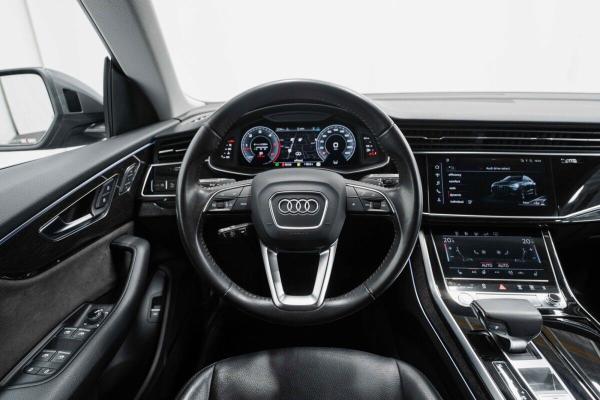 Pelēks Audi Q8 2019 Tallina, ar dzinēja tilpumu 3.00 L un nobraukumu 109 tūkst. km par 46050 €, foto 10 vietnē AUTOMOTO.COM.LV