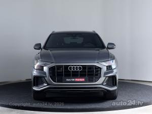 Grey Audi Q8 2022 in Tallinn, with an engine capacity of 3.00 L and mileage of 0 thousand km for 64000 €, photo 3 on AUTOMOTO.COM.LV