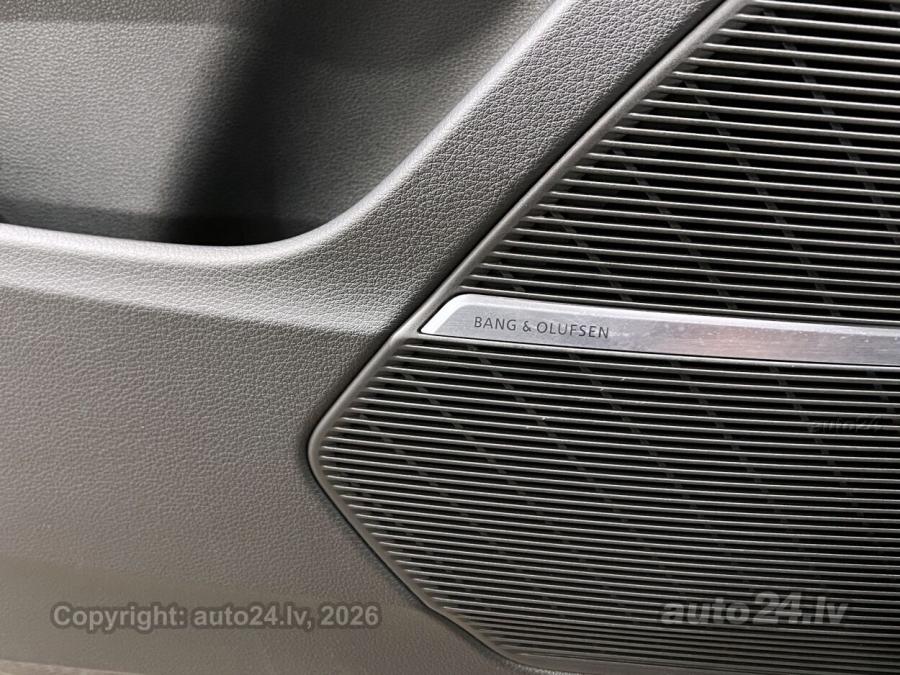 Grey Audi Q8 2022 in Tallinn, with an engine capacity of 3.00 L and mileage of 0 thousand km for 64000 €, photo 18 on AUTOMOTO.COM.LV