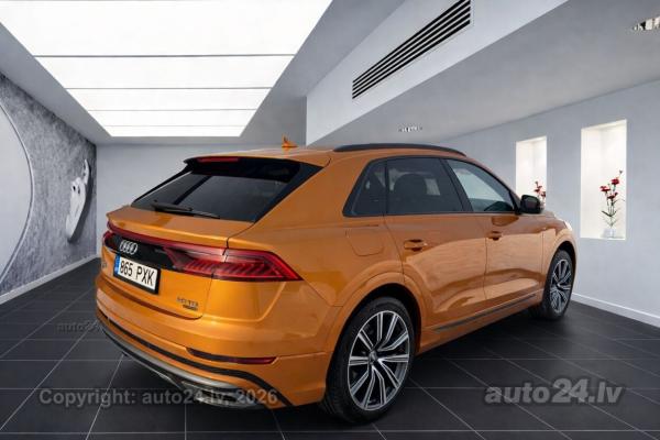 Oranžs Audi Q8 2018 Tallina, ar dzinēja tilpumu 3.00 L un nobraukumu 111 tūkst. km par 49900 €, foto 4 vietnē AUTOMOTO.COM.LV