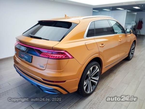 Orange Audi Q8 2018 in Tallinn, with an engine capacity of 3.00 L and mileage of 162 thousand km for 41950 €, photo 2 on AUTOMOTO.COM.LV