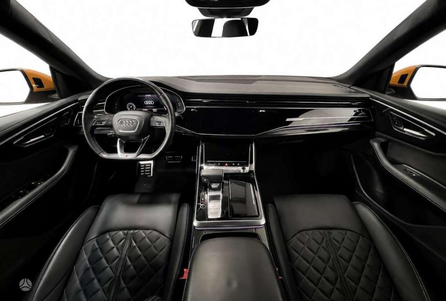 Orange Audi Q8 2018 in Kaunas, with an engine capacity of 2.97 L and mileage of 174 thousand km for 41800 €, photo 6 on AUTOMOTO.COM.LV