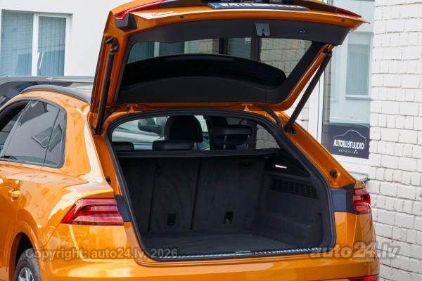 Oranžs Audi Q8 2019 Tallina, ar dzinēja tilpumu 3.00 L un nobraukumu 86 tūkst. km par 49900 €, foto 9 vietnē AUTOMOTO.COM.LV