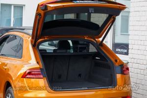 Orange Audi Q8 2019 in Tallinn, with an engine capacity of 3.00 L and mileage of 86 thousand km for 49900 €, photo 10 on AUTOMOTO.COM.LV