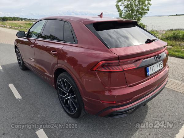 Red Audi Q8 2023 in Tallinn, with an engine capacity of 3.00 L and mileage of 88 thousand km for 64900 €, photo 6 on AUTOMOTO.COM.LV