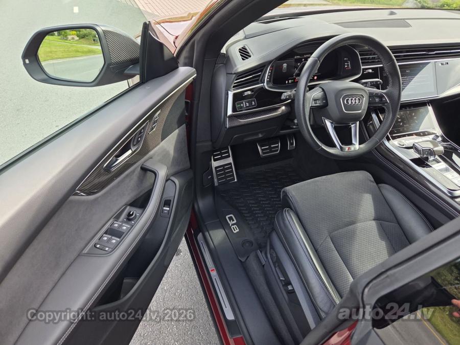 Sarkans Audi Q8 2023 Tallina, ar dzinēja tilpumu 3.00 L un nobraukumu 88 tūkst. km par 64900 €, foto 17 vietnē AUTOMOTO.COM.LV