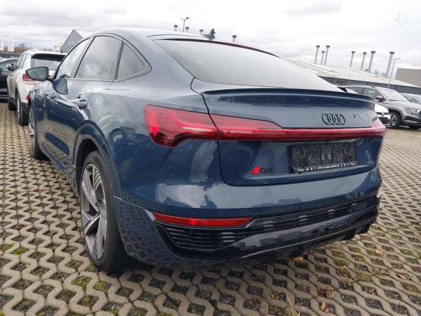 Blue Audi Q8 Sportback e-tron 2023 in Vilnius, with an engine capacity of 0.00 L and mileage of 104 thousand km for 45900 €, photo 3 on AUTOMOTO.COM.LV