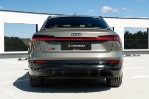 Ауди Q8 Sportback e-tron 2023 в Вильнюс, объемом двигателя 0.00 л и пробегом 12 тыс. км за 51950 €, фото 10 на AUTOMOTO.COM.LV