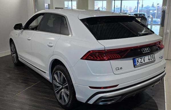 White Audi Q8 2018 in Siauliai, with an engine capacity of 2.97 L and mileage of 196 thousand km for 39500 €, photo 3 on AUTOMOTO.COM.LV
